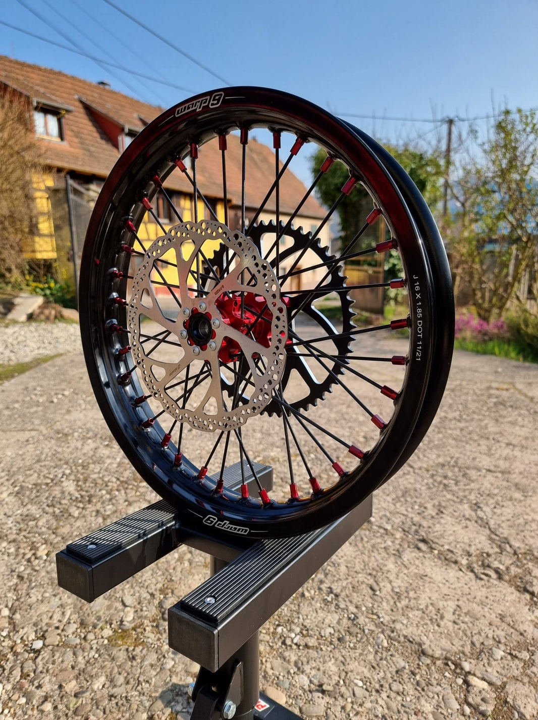 Custom Wheels – Titanium Surron